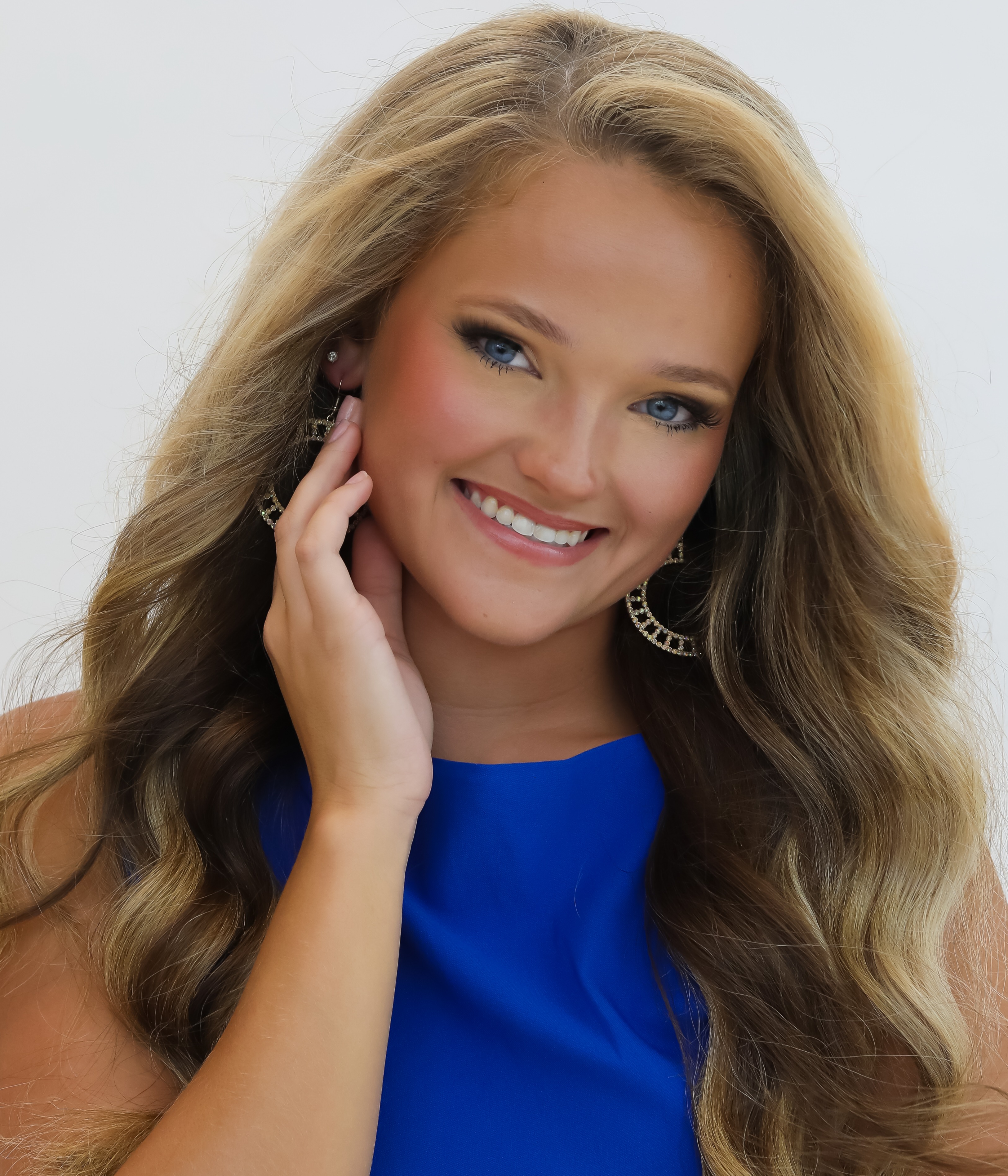 *HannahWheelessMissSmithfield - Fundraiser by Hannah Wheeless on *spotfund