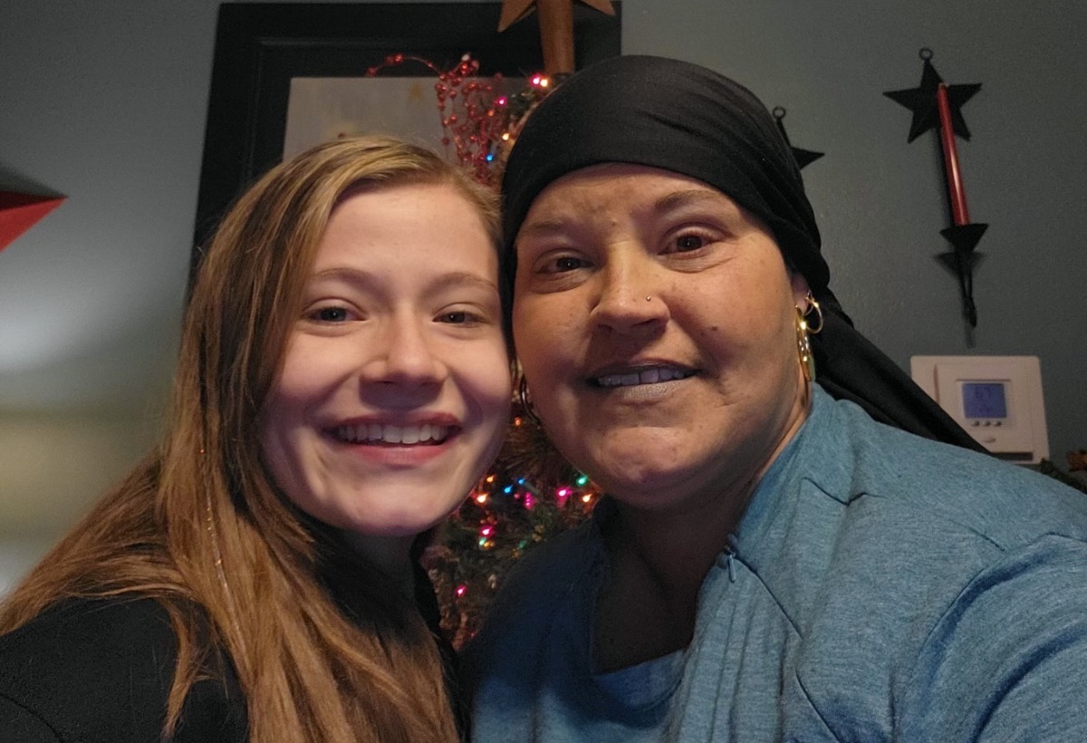 *HolidayHelpForAnna - Fundraiser by Becky Goosey on *spotfund