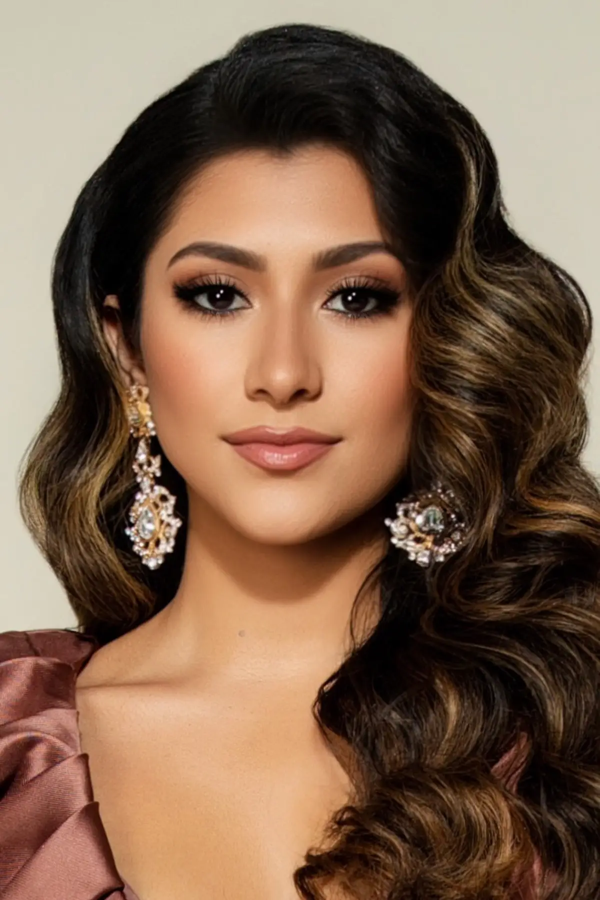 *MissTXAnyssaMujica - Fundraiser by Anyssa Mujica on *spotfund